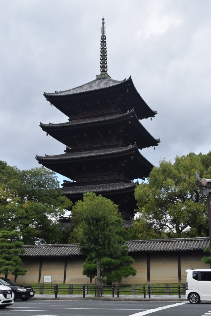 Toji Temple and Flea Market – gardeninacity